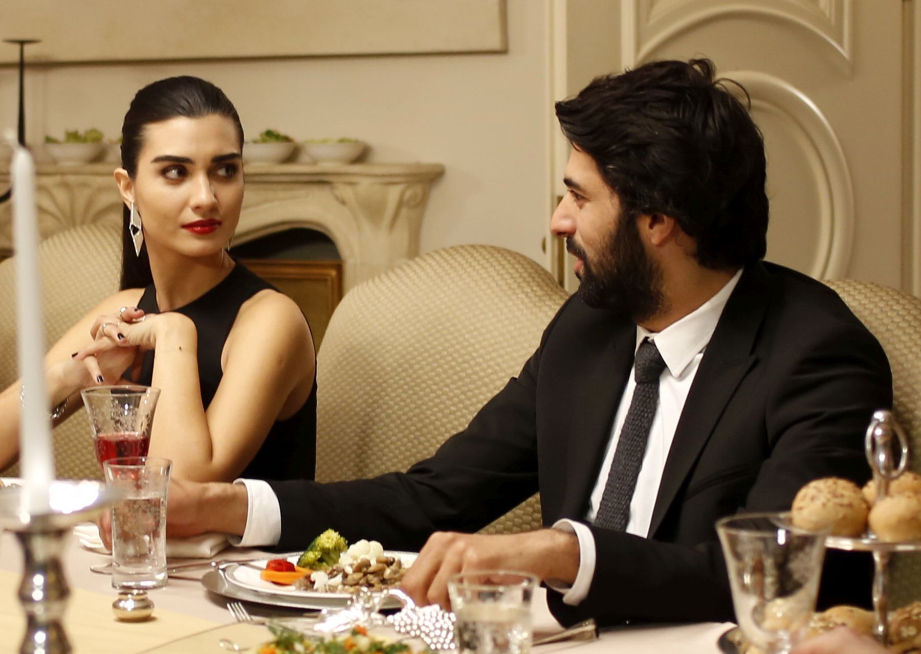 Kara Para Aşk : Kara Para Aşk : Photo - 12 sur 28 - AlloCiné