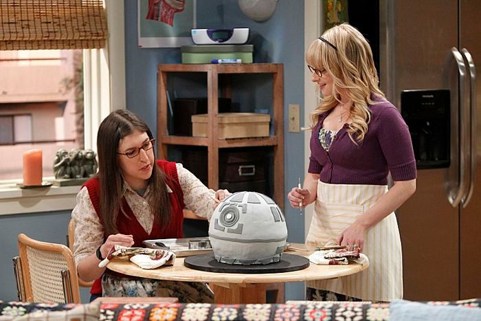 Photo de Mayim Bialik - The Big Bang Theory : Photo Mayim Bialik, Melissa Rauch - Photo 236 sur ...