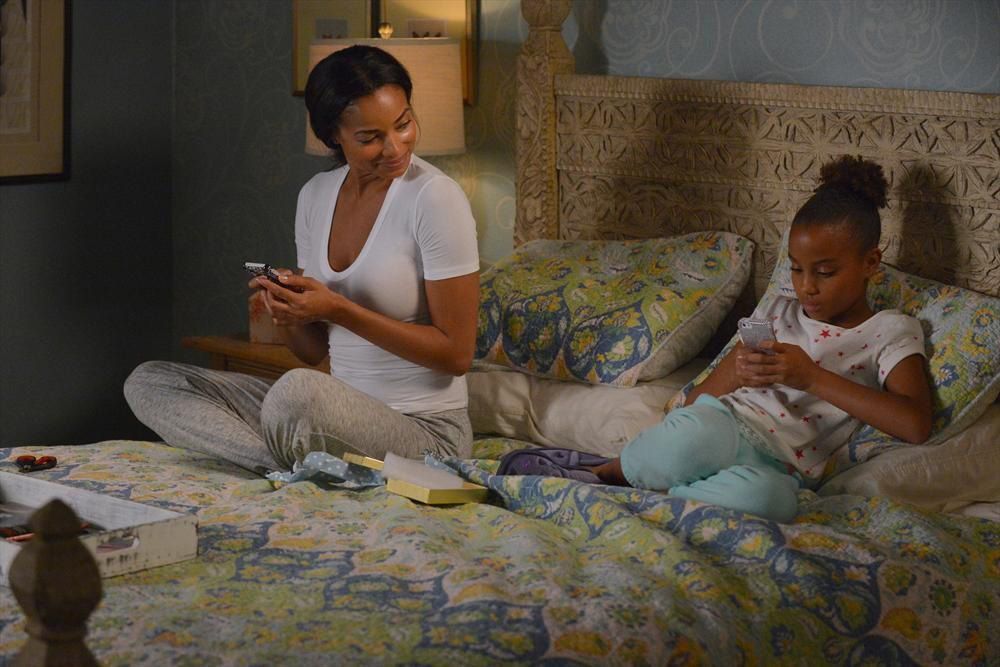 Photo De Rochelle Aytes Mistresses Us 2013 Photo Rochelle Aytes Corinne Massiah Photo