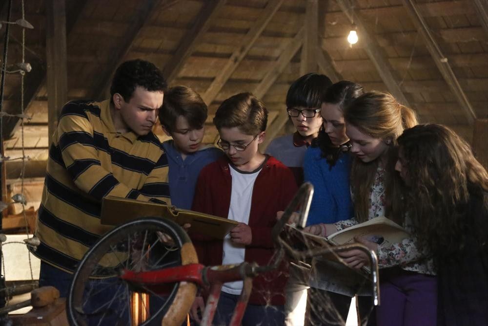 Les Goldberg : Les Goldberg : Photo Jacob Hopkins, Natalie Alyn Lind ...