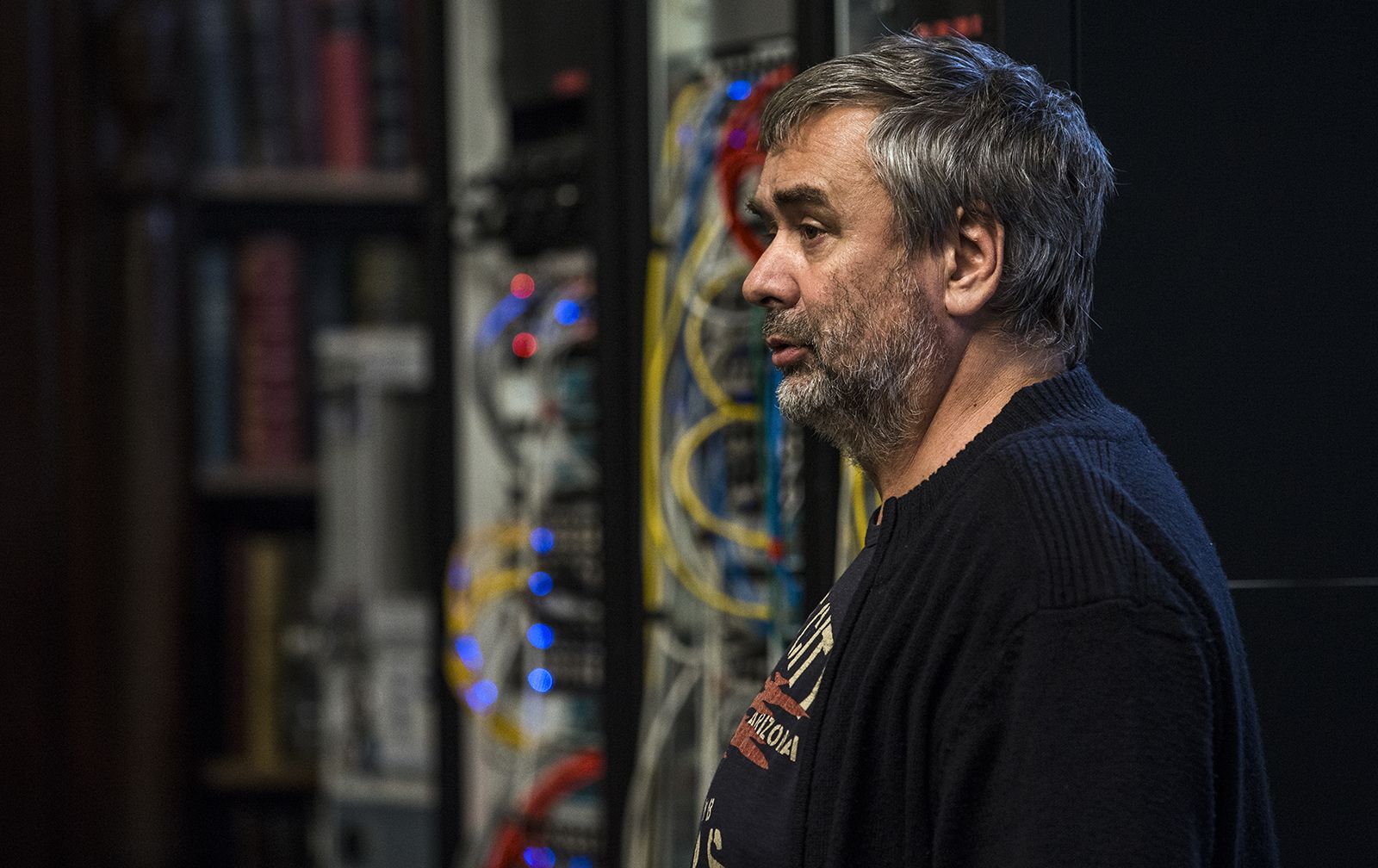 Photo de Luc Besson - Lucy : Photo Luc Besson - Photo 2 sur 30 - AlloCiné