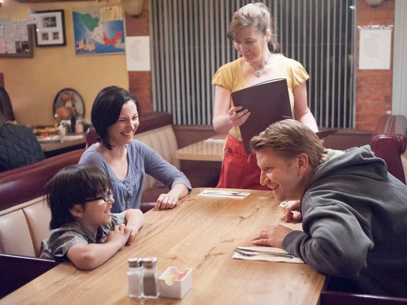 Ray Donovan : Ray Donovan : Photo Aaron Fernando, Katherine Moennig ...