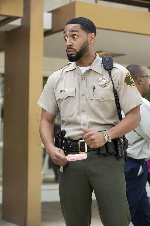 Bad Judge : Bad Judge : Photo Tone Bell - 36 sur 46 - AlloCiné