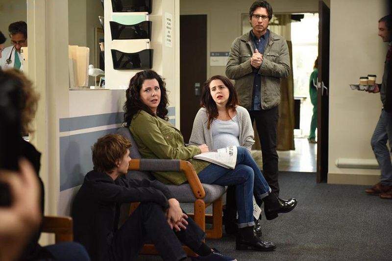 Parenthood (2010) : Parenthood (2010) : Photo Lauren Graham, Mae ...