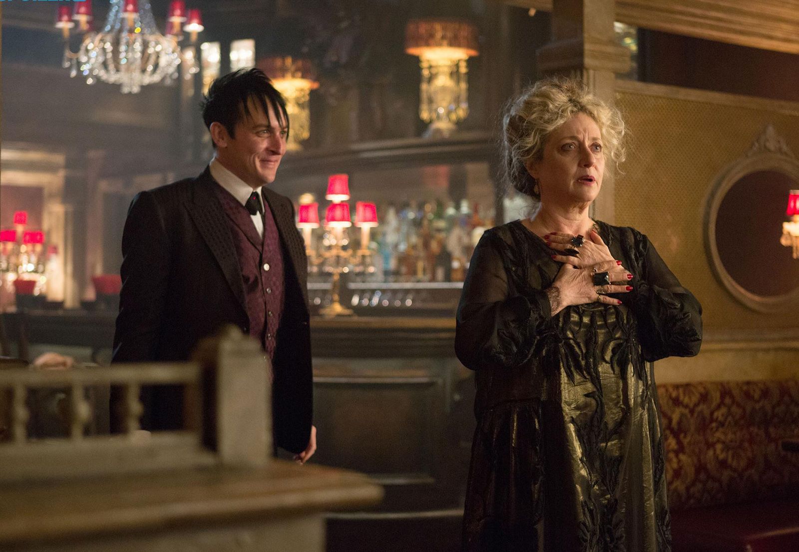 Gotham (2014) : Gotham (2014) : Photo Carol Kane, Robin Lord Taylor ...