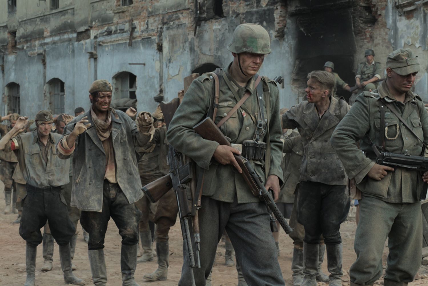 Photo du film Insurrection - Photo 7 sur 8 - AlloCiné