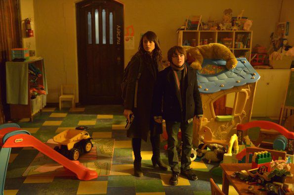 The Strain : The Strain : Photo Mia Maestro, Max Charles - 143 sur 283 ...