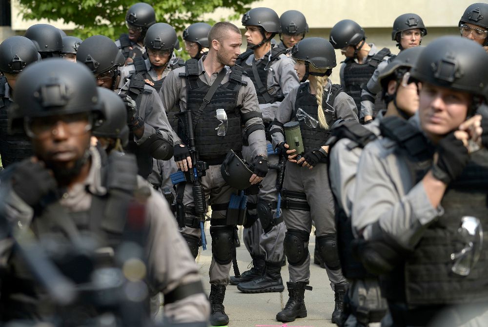 Quantico : Quantico : Photo Johanna Braddy, Jake McLaughlin - 335 sur ...