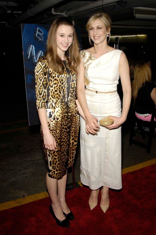 Photo de Taissa Farmiga - Photo promotionnelle Vera Farmiga, Taissa ...