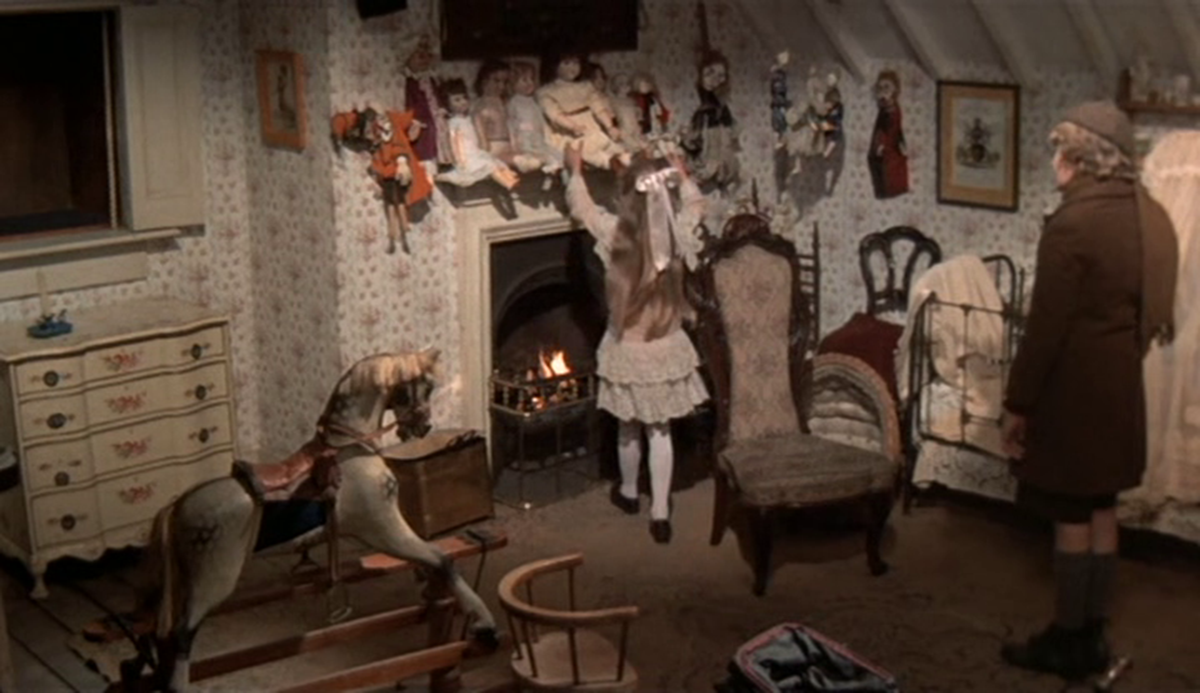 Photo du film Whoever Slew Auntie Roo? - Photo 1 sur 2 - AlloCiné