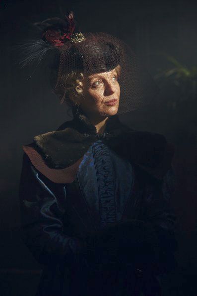 Sherlock : Sherlock : Photo Amanda Abbington - 47 sur 145 - AlloCiné