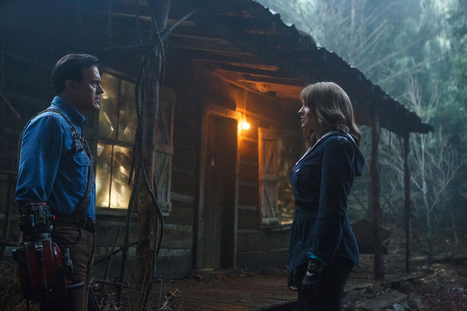 Photo de Lucy Lawless - Ash vs Evil Dead : Photo Bruce Campbell, Lucy ...