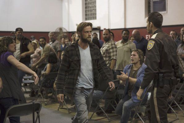 Outsiders : Outsiders : Photo Joe Anderson - 24 sur 48 - AlloCiné
