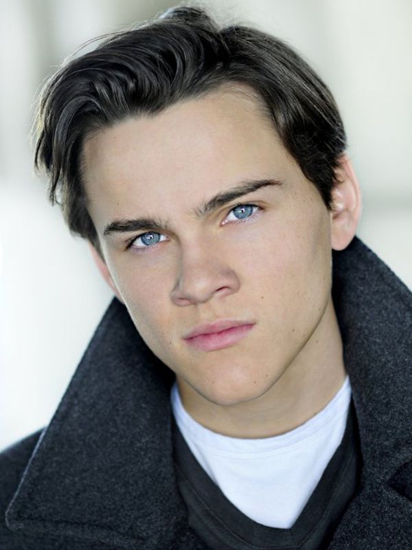 Alex Neustaedter - AlloCiné