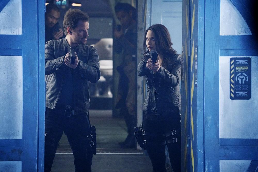 Dark Matter : Dark Matter : Photo Anthony Lemke, Melissa O'Neil - 130 sur 240 - AlloCiné