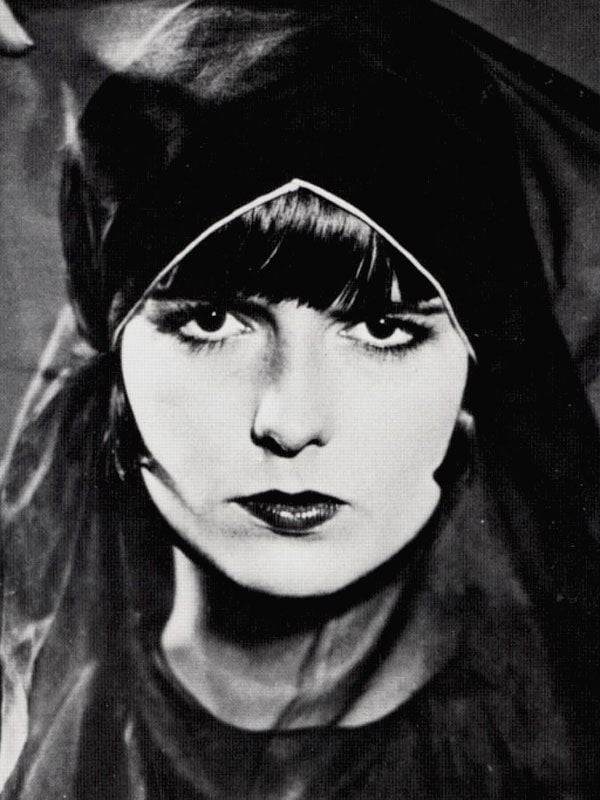 Louise Brooks - AlloCiné
