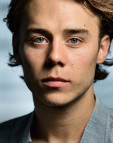 Elliott Crosset Hove - AlloCiné