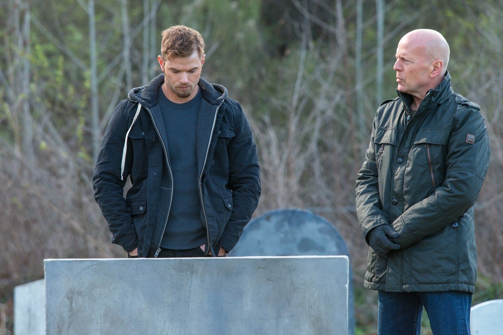 Photo de Bruce Willis - Extraction : Photo Kellan Lutz, Bruce Willis ...