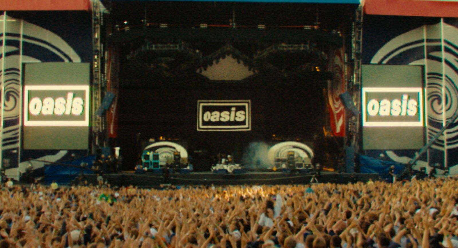 Photo du film Supersonic - The Oasis Documentary - Photo 10 sur 16 - AlloCiné