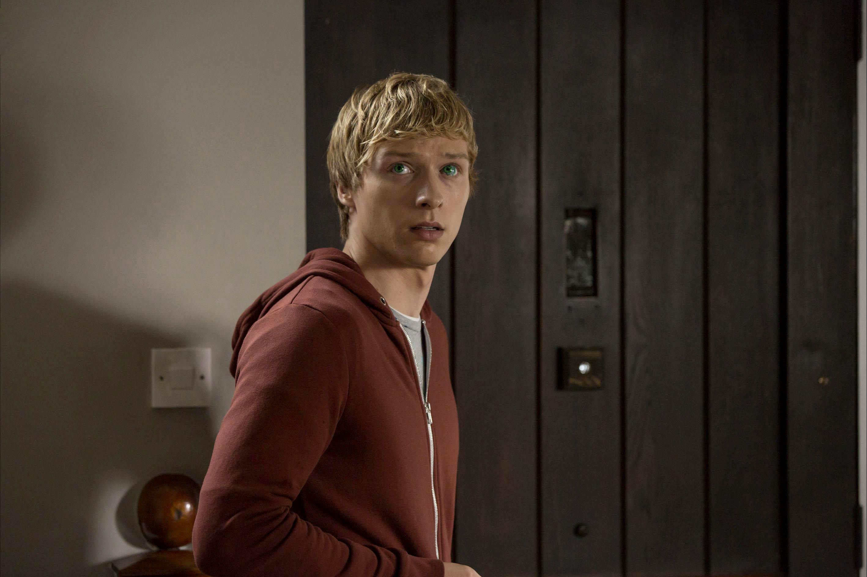 Humans : Humans : Photo Will Tudor - 62 sur 111 - AlloCiné
