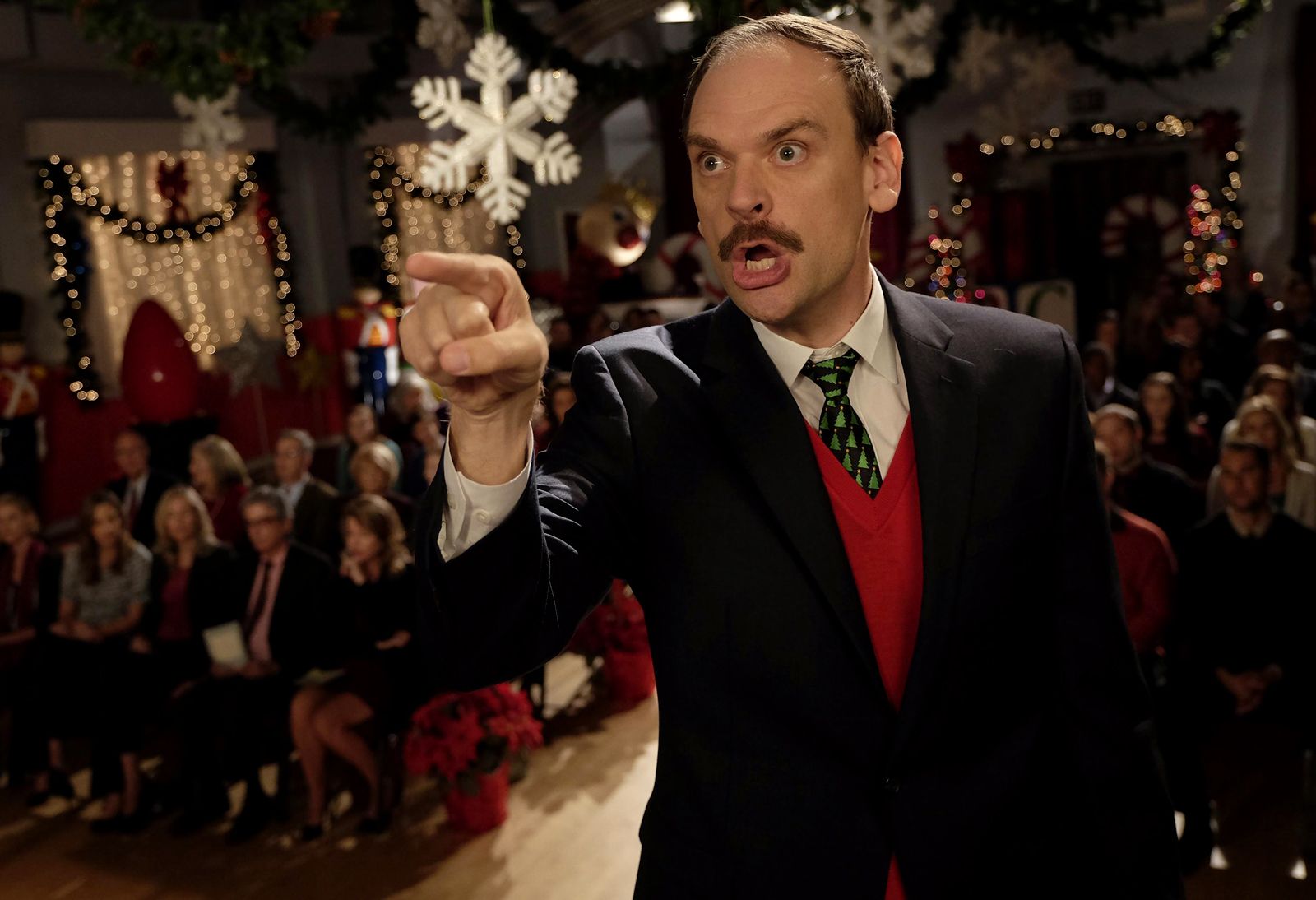 Photo de David Theune - American Housewife (2016) : Photo David Theune ...