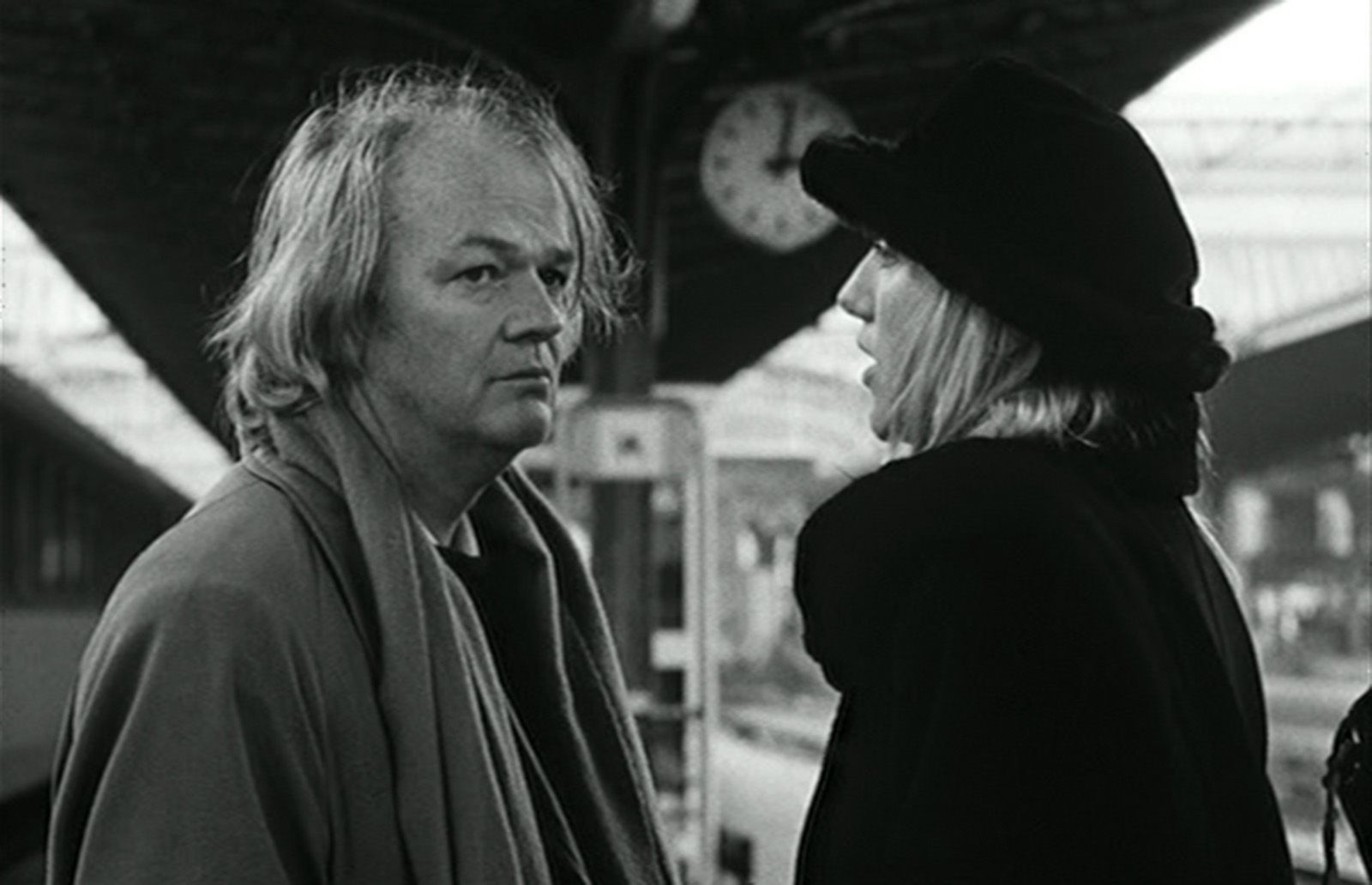 Photo de Lou Castel - La Naissance de l'amour : Photo Johanna ter ...