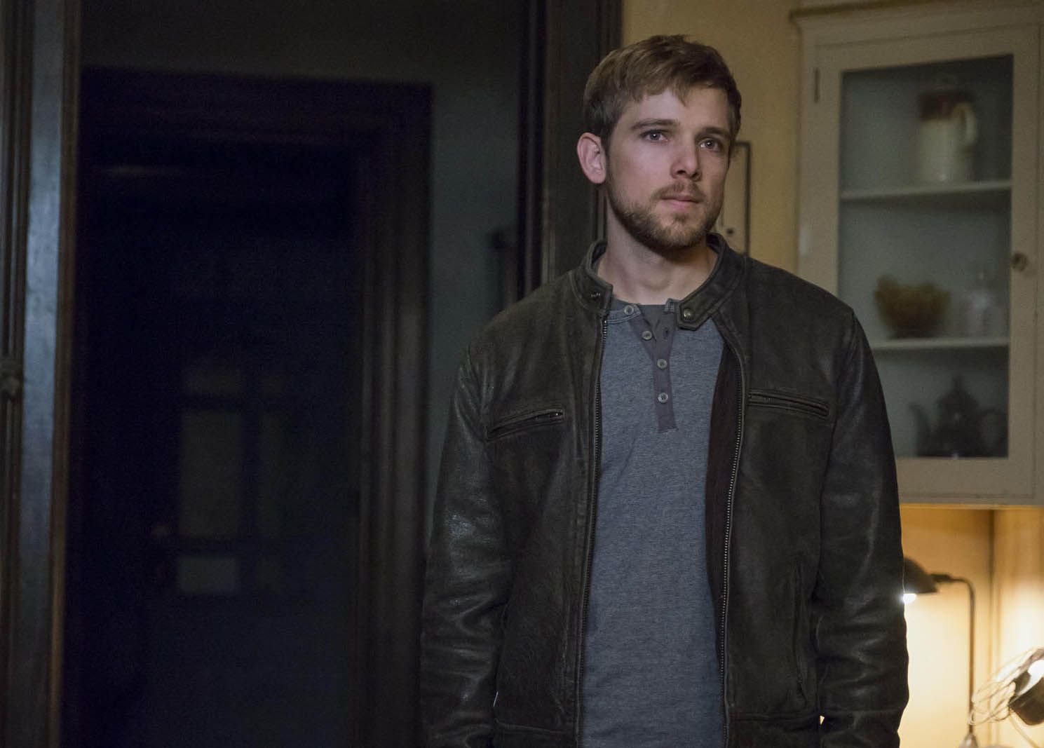 Photo de Max Thieriot - Bates Motel : Photo Max Thieriot - Photo 82 sur ...