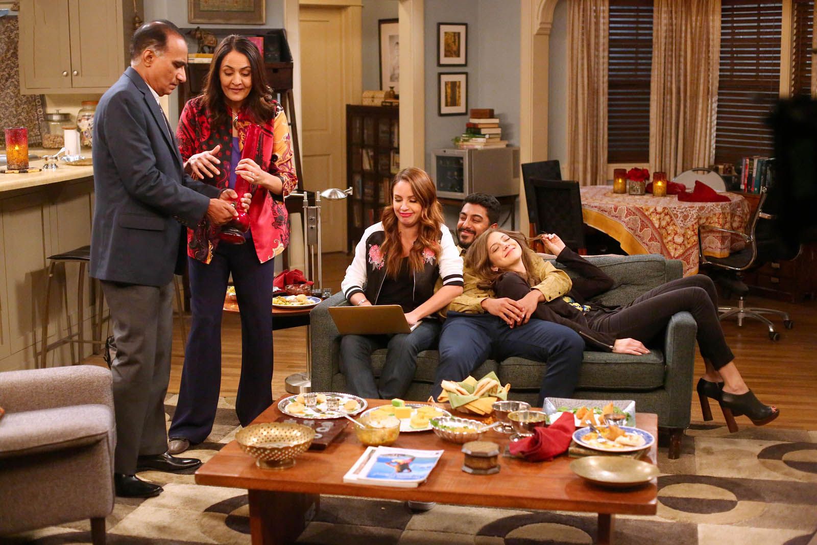 Young & Hungry : Young & Hungry : Photo Gita Reddy, Iqbal Theba, Aimee ...