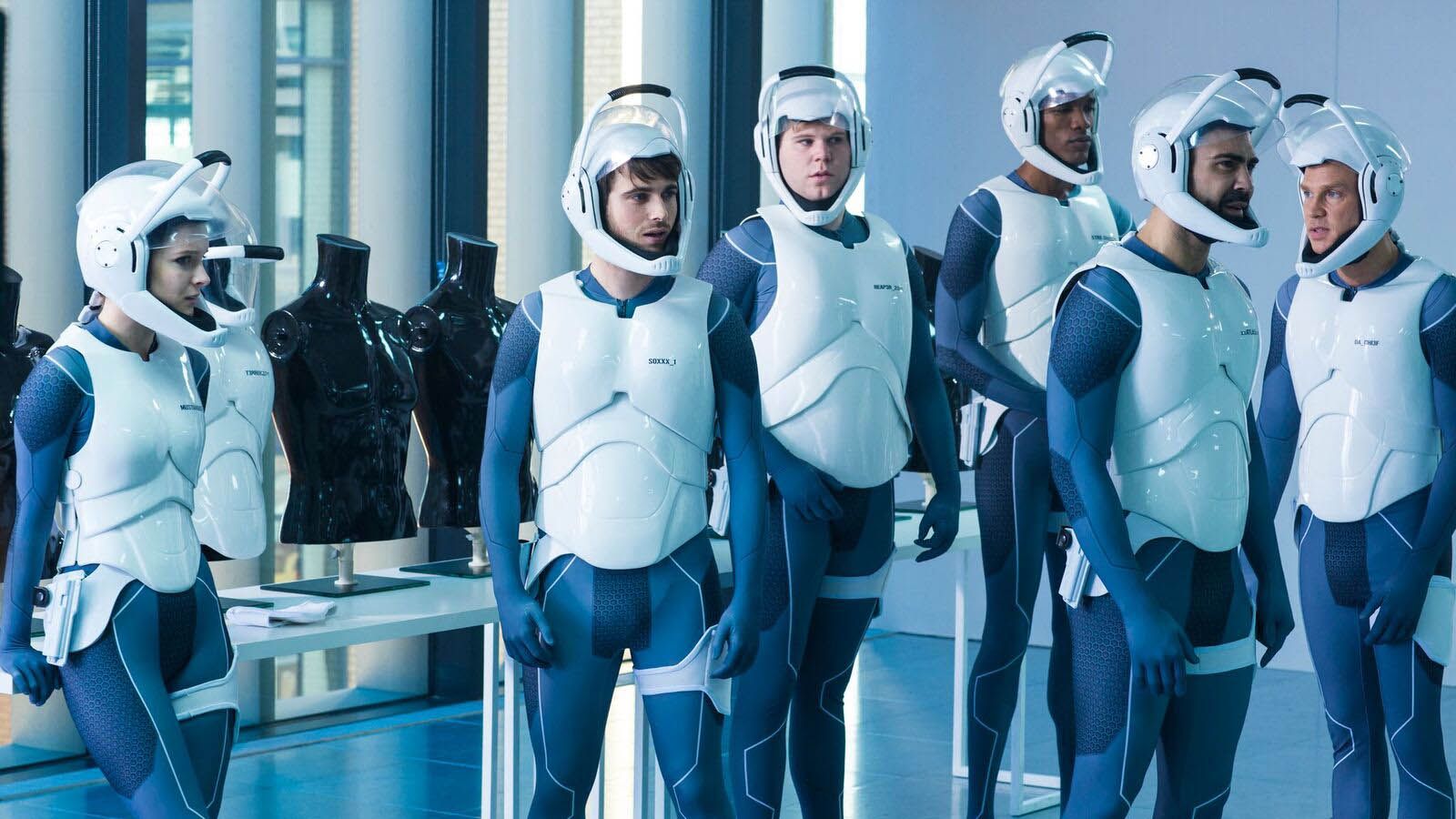 Photo de Max Deacon - Next level : Photo Max Deacon, Morfydd Clark ...