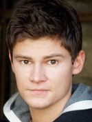 Owen Roth - AlloCiné