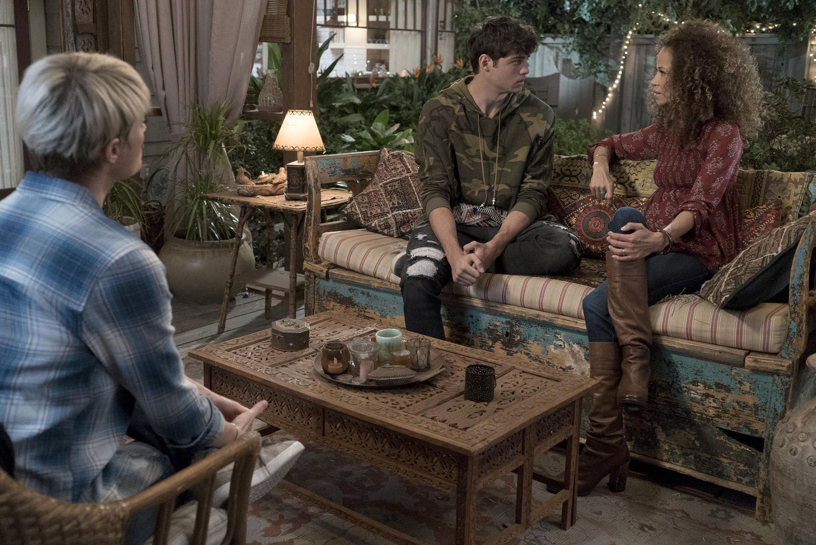 The Fosters : The Fosters : Photo Noah Centineo, Sherri Saum - 114 sur ...