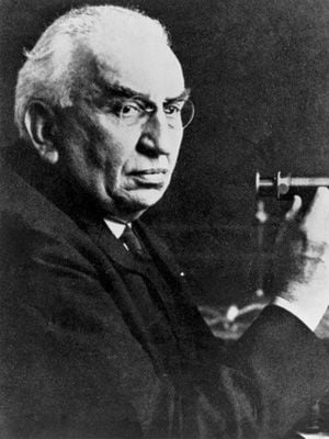 Louis Lumière : Sa biographie - AlloCiné