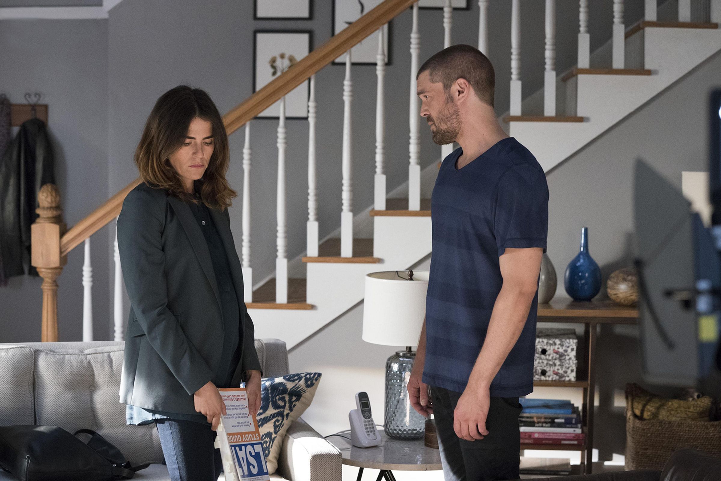 Murder : Murder : Photo Charlie Weber, Karla Souza - 194 sur 538 - AlloCiné