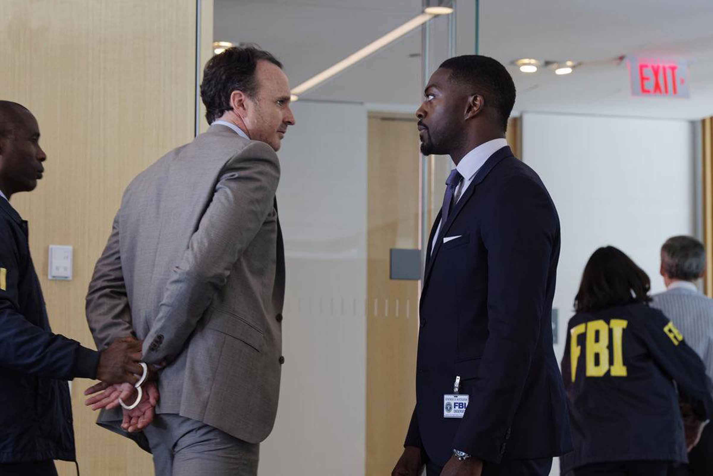 Falling Water : Falling Water : Photo Kai Lennox, David Ajala - 22 sur ...