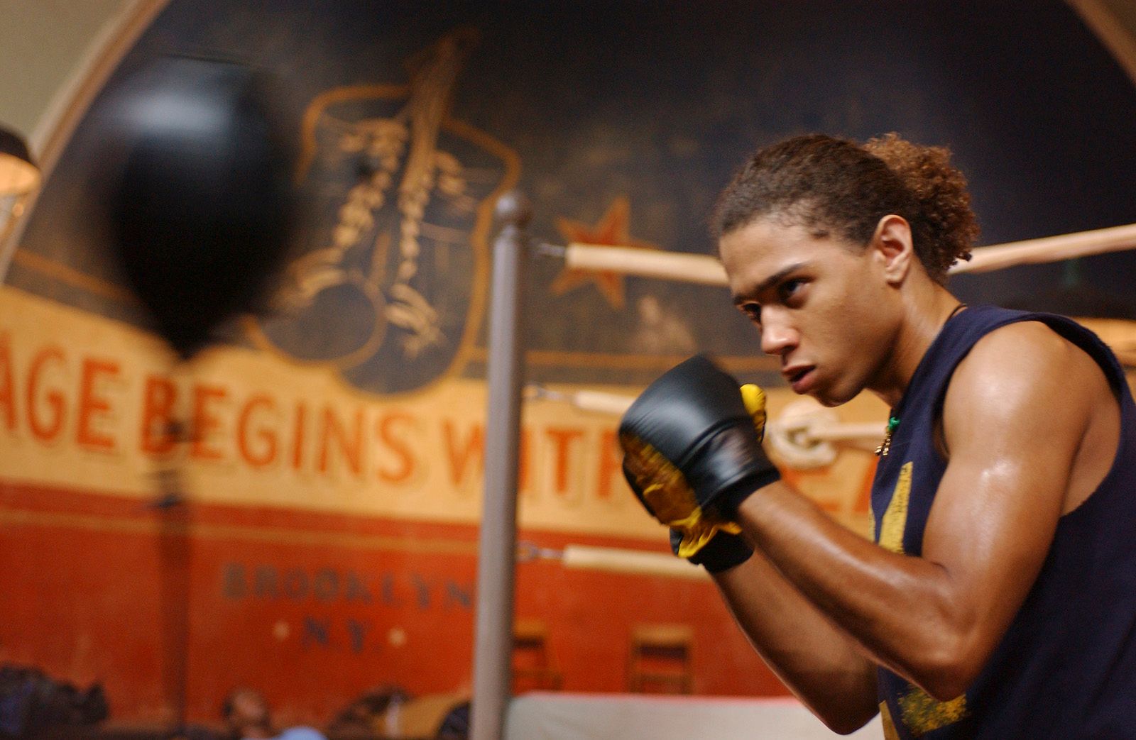 Photo de Corbin Bleu - Jump in : Photo Corbin Bleu - Photo 14 sur 47 ...