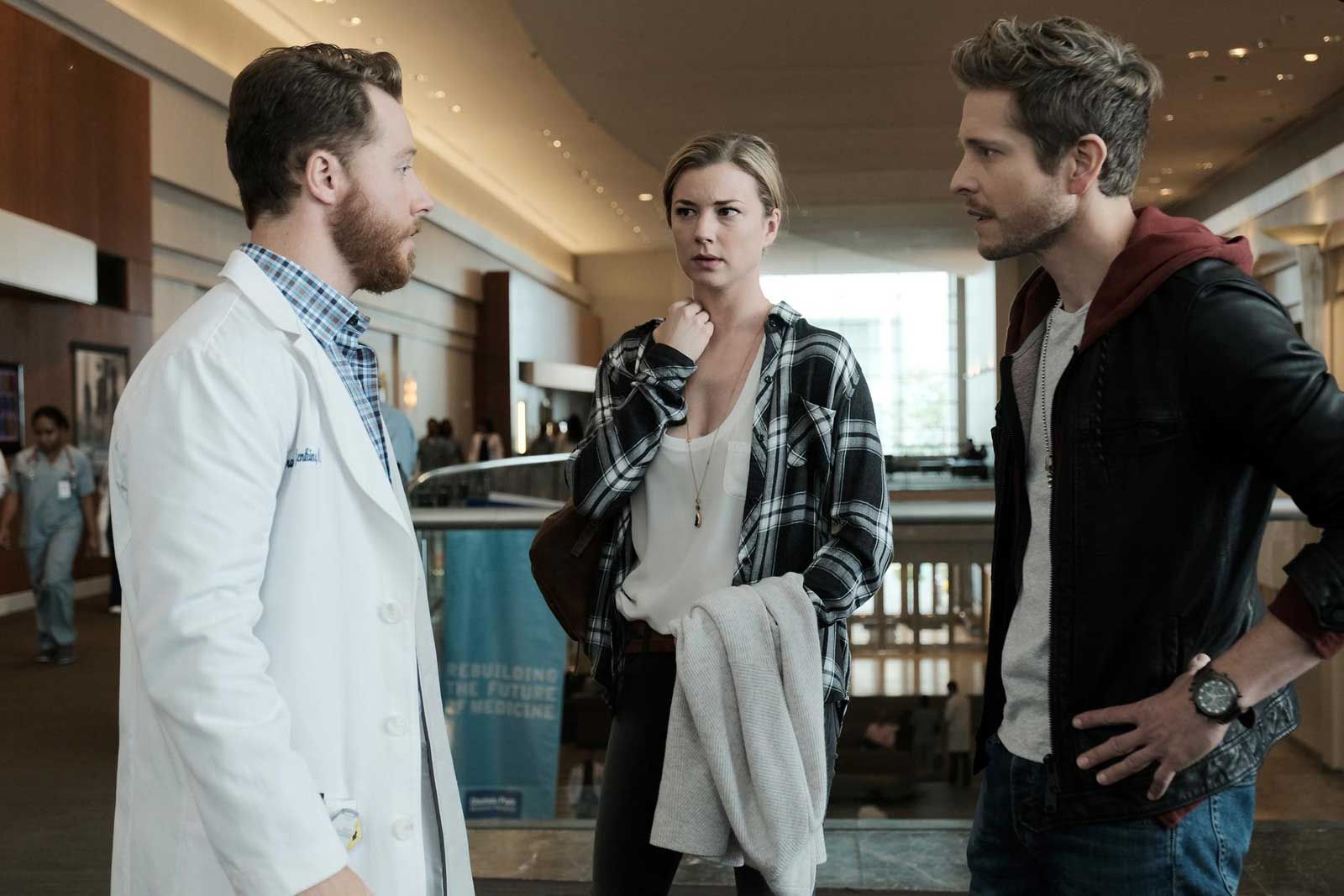 The Resident : The Resident : Photo Emily VanCamp, Matt Shively, Matt ...