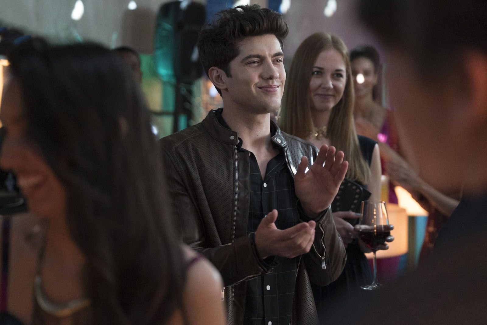Photo de Carter Jenkins - Famous In Love : Photo Carter Jenkins - Photo ...