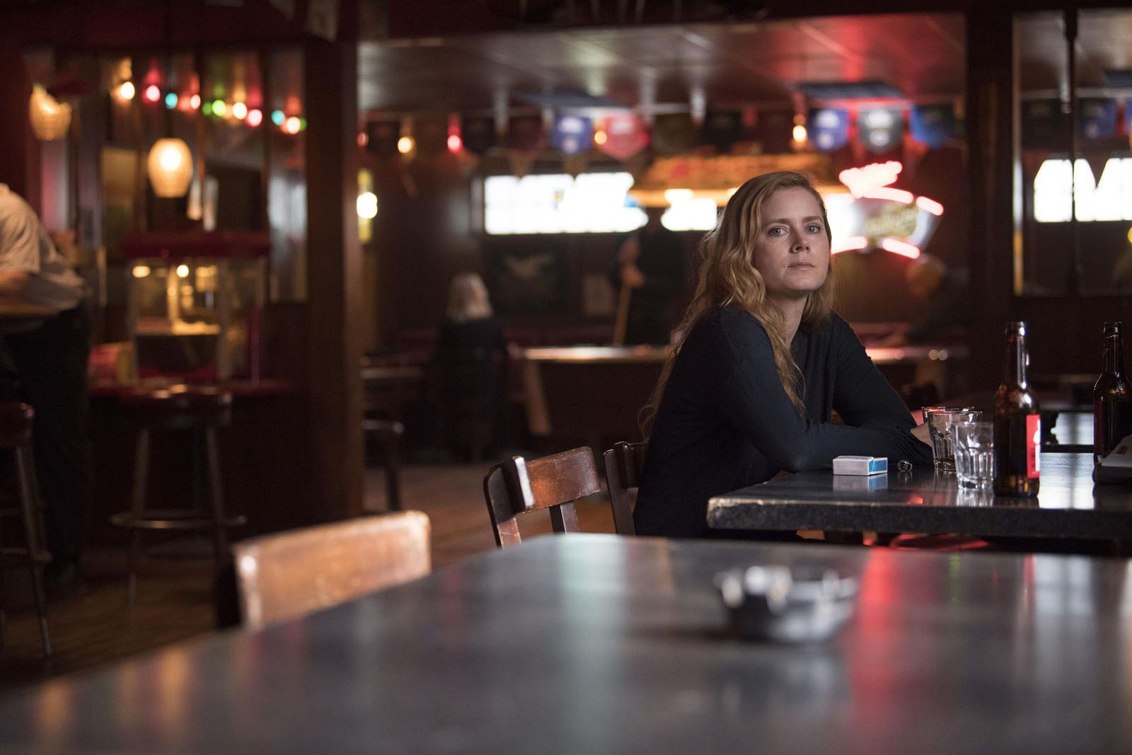 Sharp Objects : Sharp Objects : Photo Amy Adams - 25 sur 38 - AlloCiné