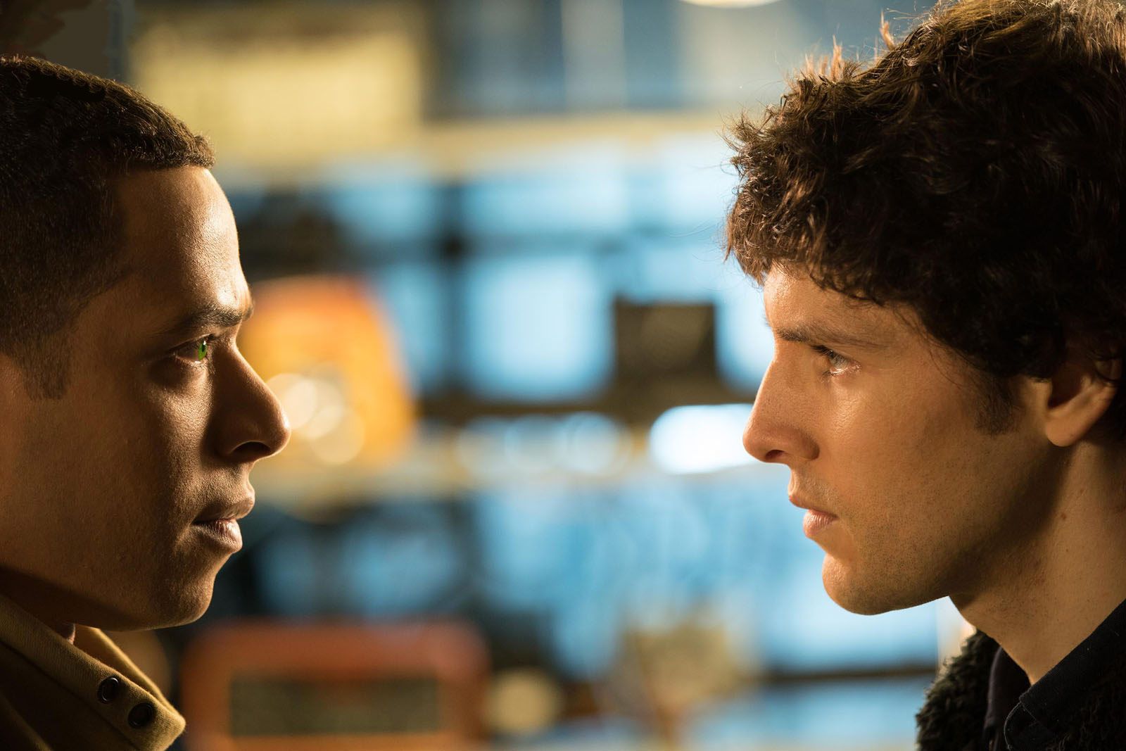 Humans : Photo Colin Morgan (II), Ukweli Roach - 6 sur 104 - AlloCiné