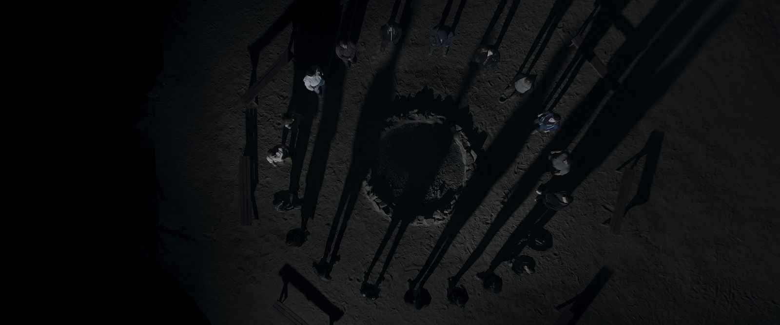 Photo du film The Endless - Photo 3 sur 17 - AlloCiné