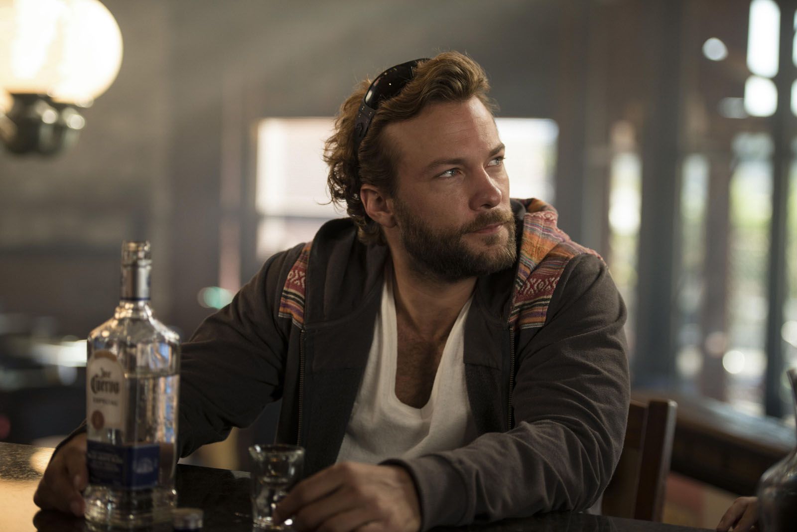SIX : SIX : Photo Kyle Schmid - 28 sur 79 - AlloCiné