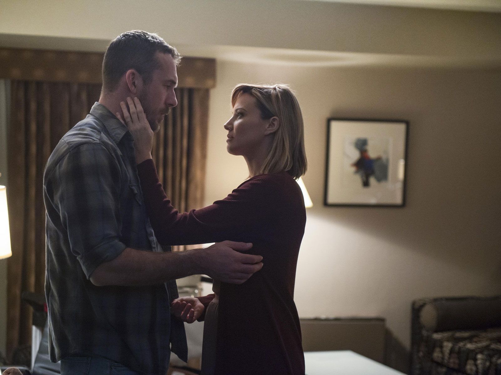Photo de Brianne Davis - SIX : Photo Brianne Davis, Barry Sloane ...
