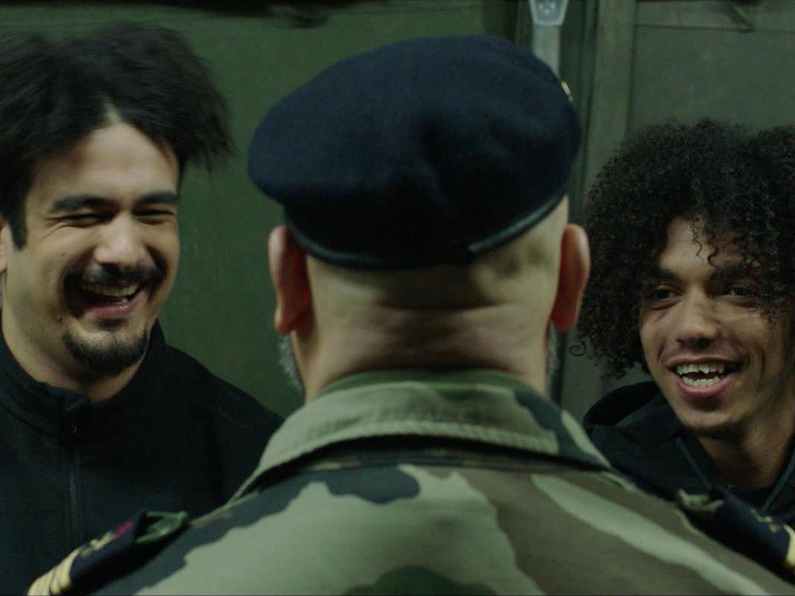 Photo du film Les Déguns - Photo 9 sur 13 - AlloCiné