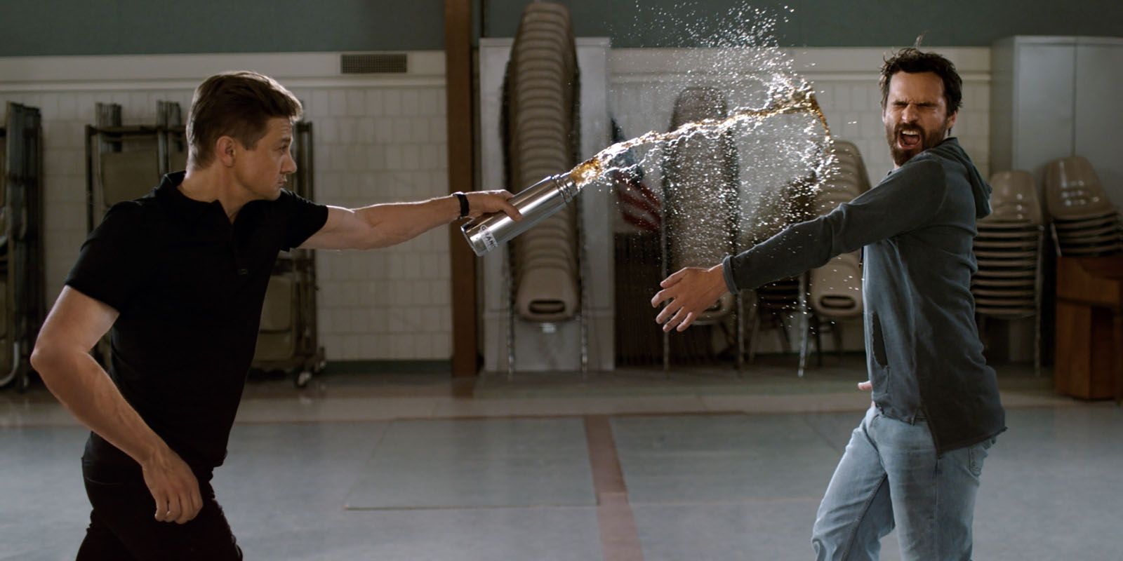 Photo de Jeremy Renner - Tag : Photo Jake Johnson, Jeremy Renner ...