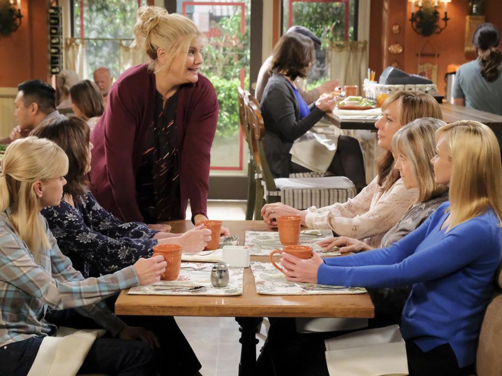 Mom Mom Photo Allison Janney Kristen Johnston Anna Faris Beth