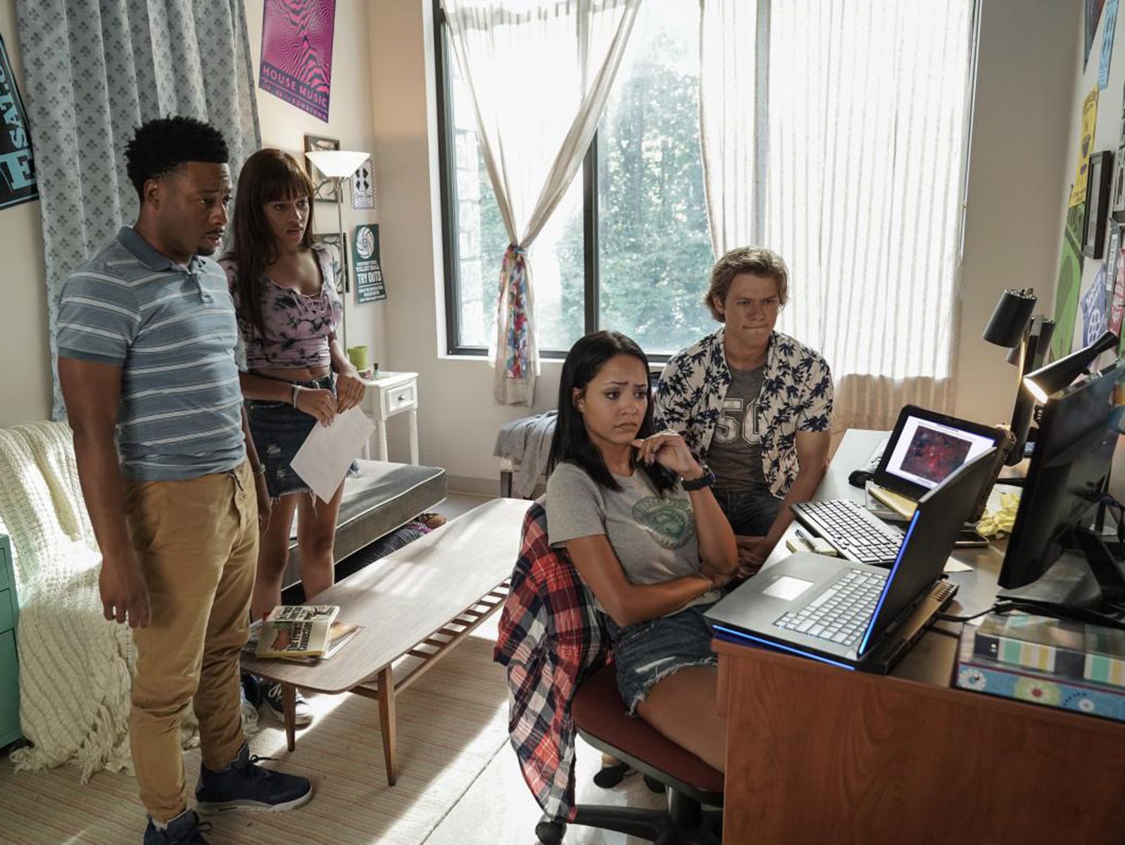 Photo de Reign Edwards - MacGyver (2016) : Photo Justin Hires, Lucas ...