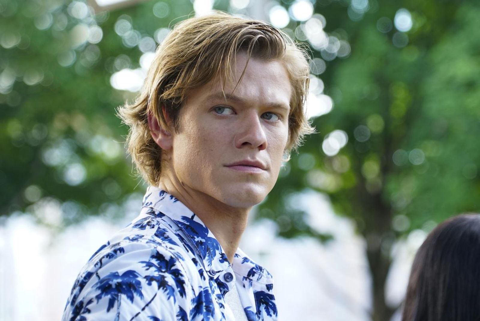 MacGyver (2016) : Photo Lucas Till - 160 sur 377 - AlloCiné