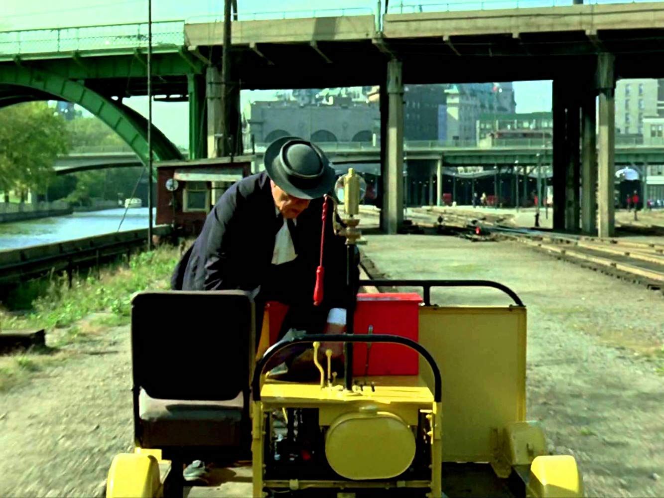 Photo de The Railrodder - Photo 6 sur 11 - AlloCiné