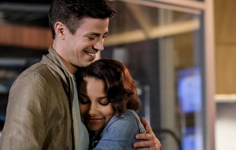 Photo de Jessica Parker Kennedy - Affiche Grant Gustin, Jessica Parker ...