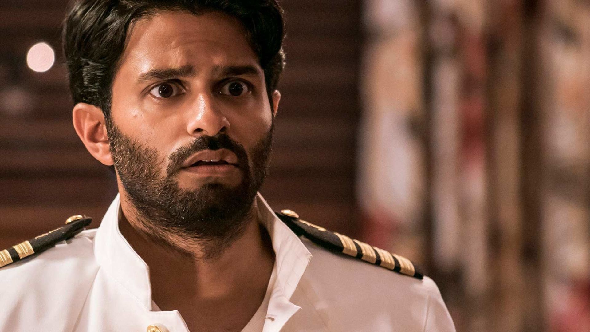 Poster Wrecked - Saison 2 - Affiche 22 sur 34 - AlloCiné